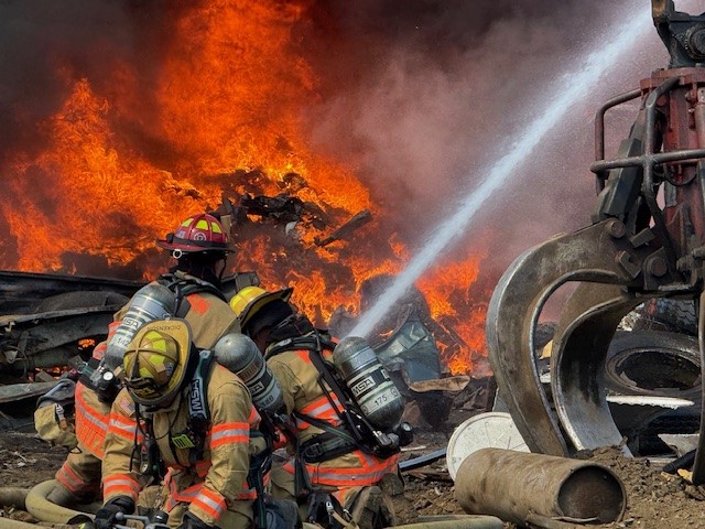 Fire at Woodburn salvage yard triggers multi-agency response | Woodburn ...