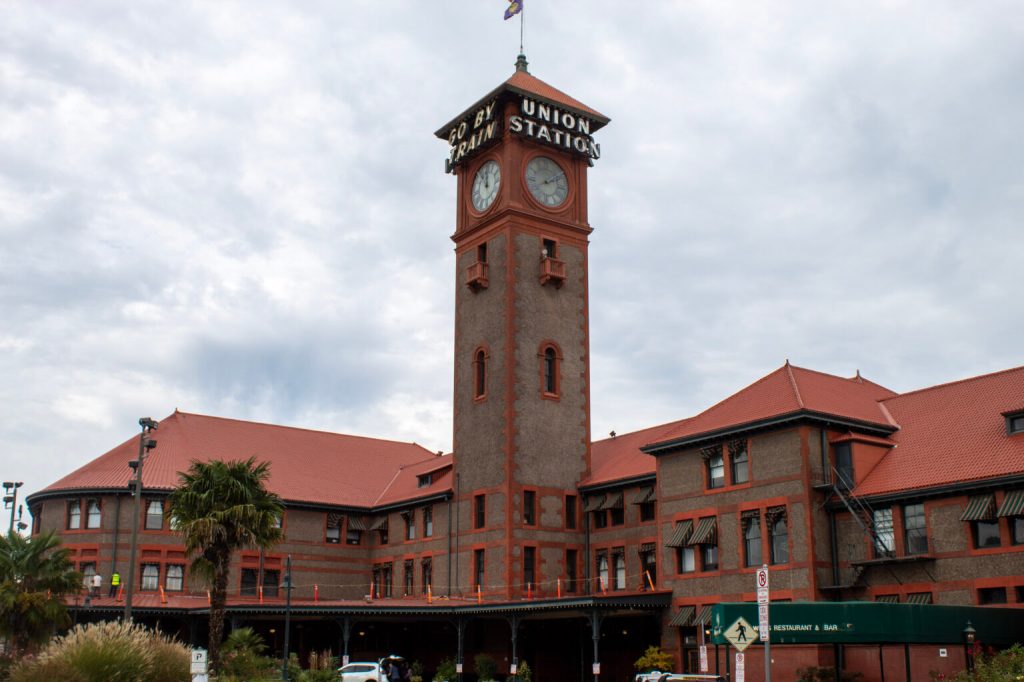 Train line from Portland to Eastern Oregon and Salt Lake City would ...