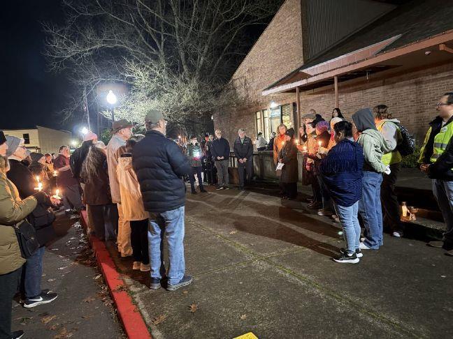 Woodburn residents mourn Minneapolis woman killed by ICE, call for ...